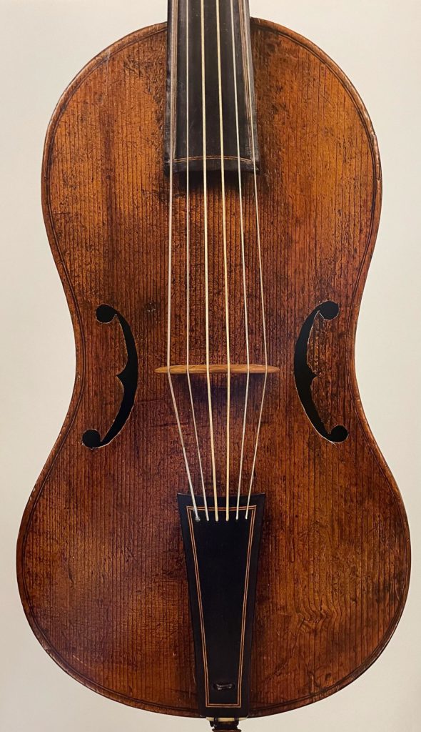 Une pièce historique : une viola da braccio de la Renaissance italienne ...