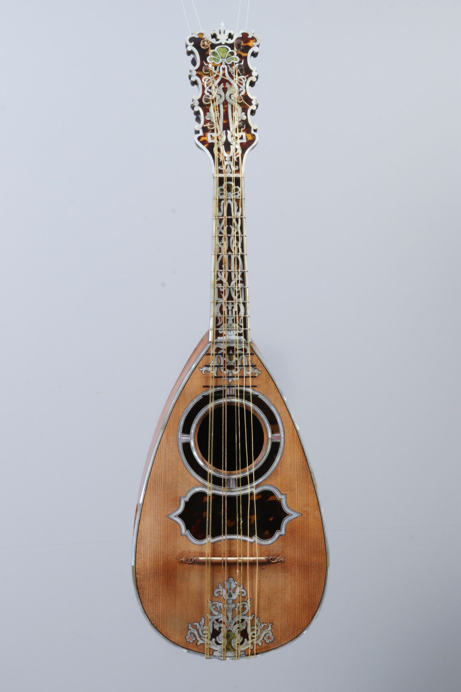 Une mandoline à la Cour... Le rôle majeur d’Antonio Vinaccia auprès de ...