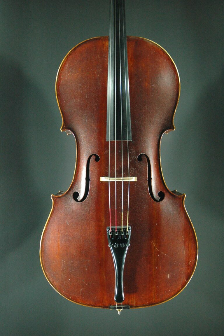 Un alto de 1808 de Nicolas Lupot - Vichy Enchères