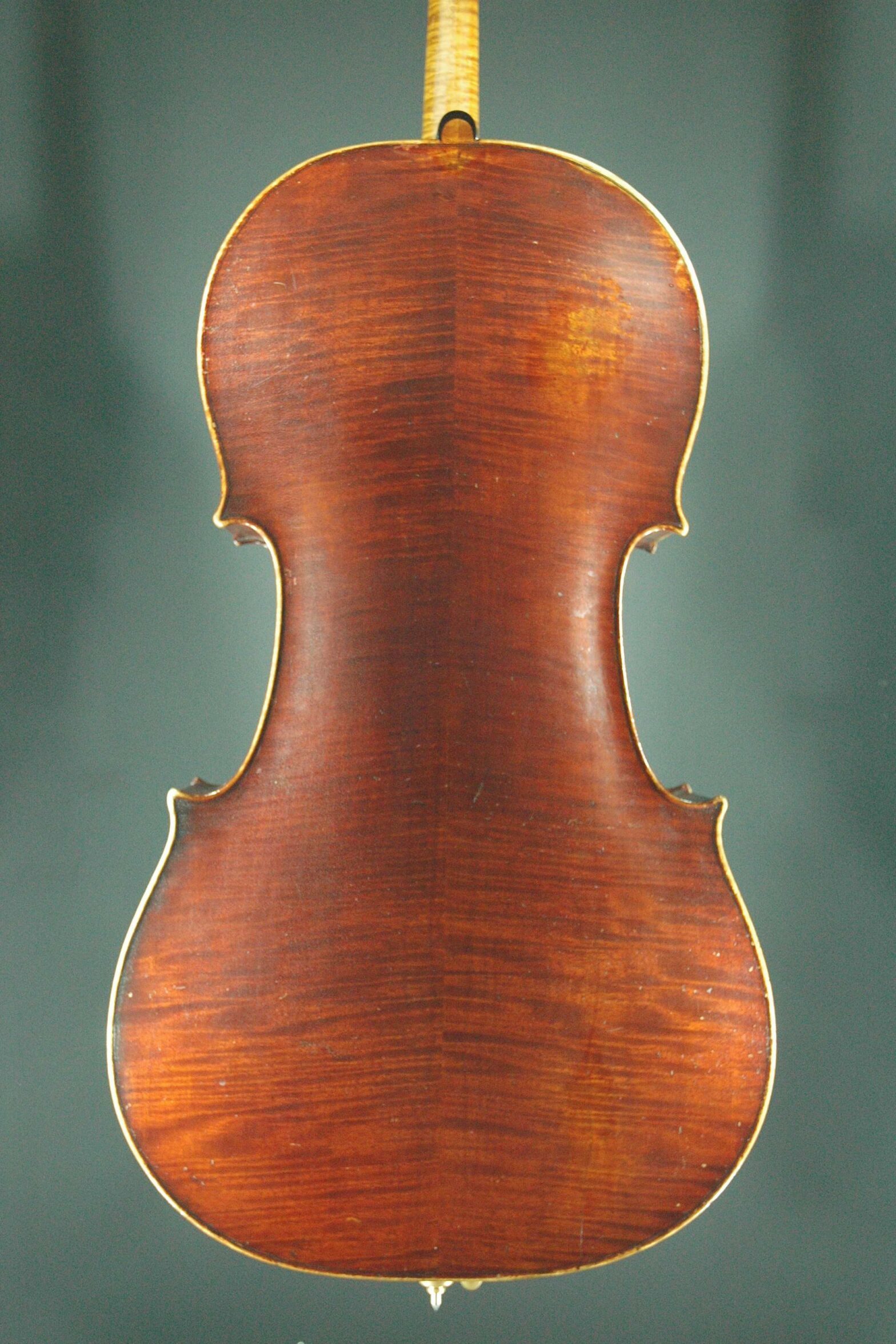 Un alto de 1808 de Nicolas Lupot - Vichy Enchères